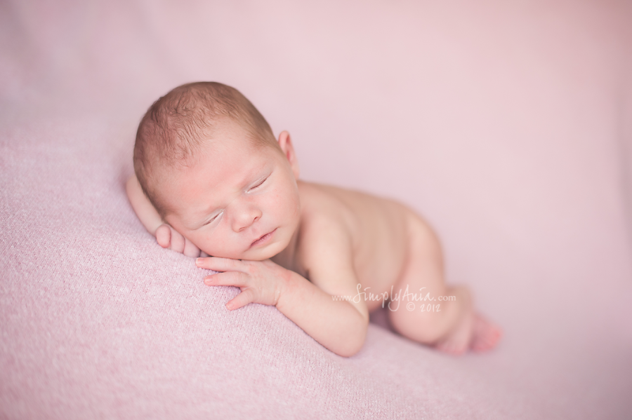 Cutie Pie - Okinawa Newborn Photography | Simply Ania Photography